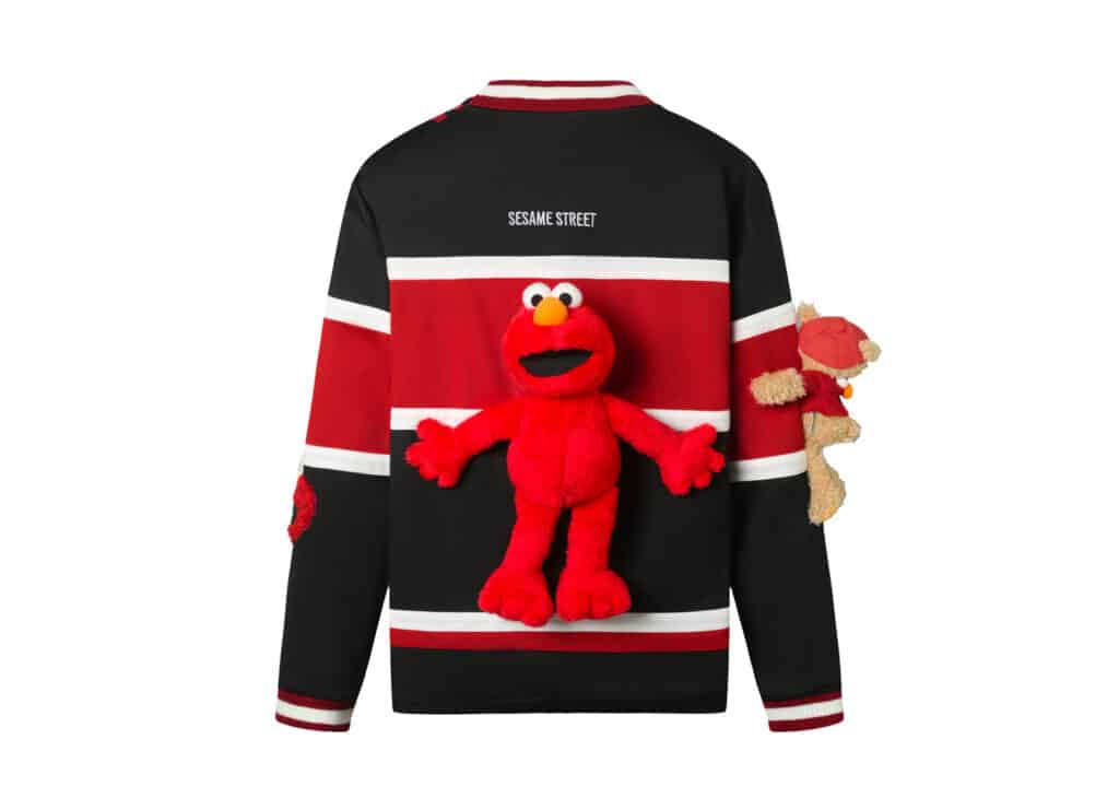 Buy 13De Marzo x Sesame Street Elmo V-neck Sweater Black Online in ...